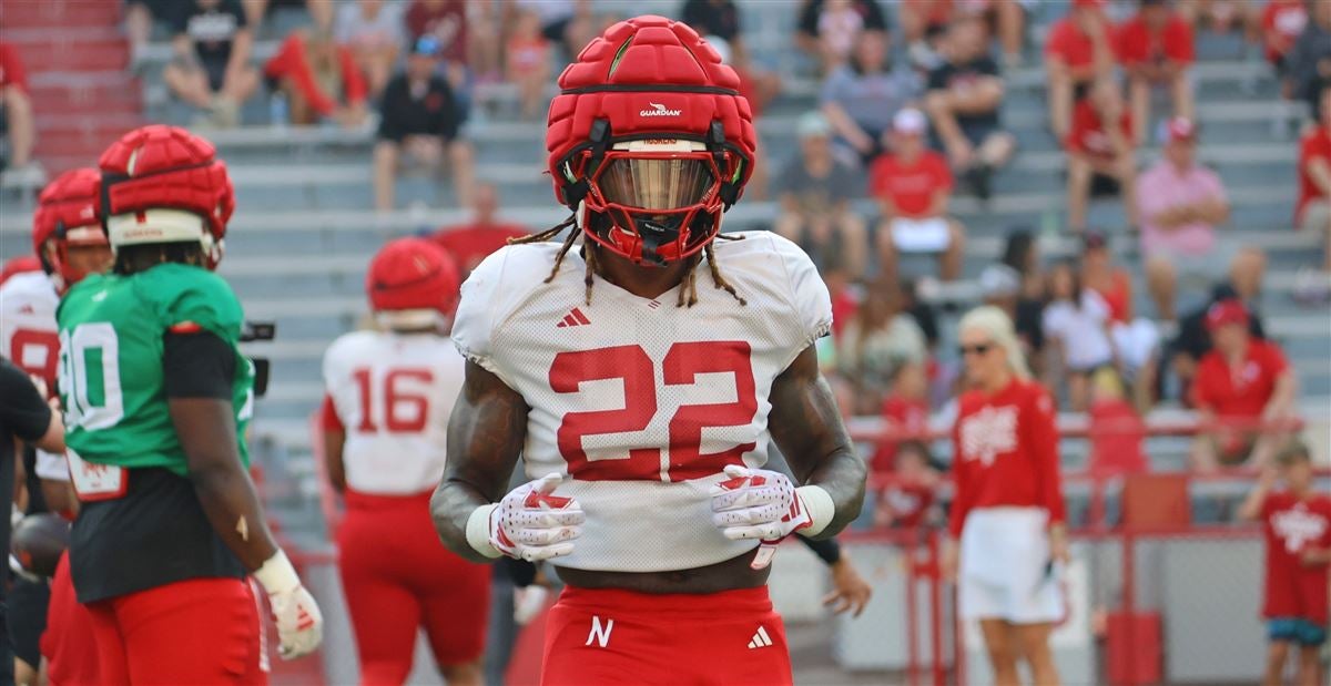 LOOK: Huskers run through Big Red preview