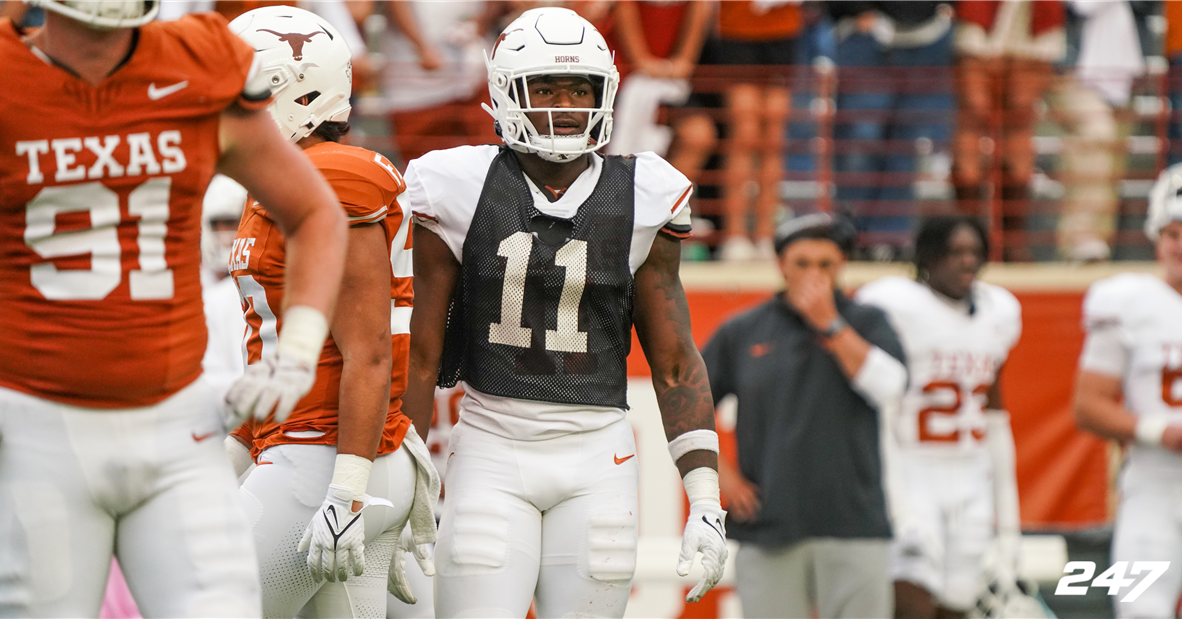Ranking Texas football's Top 22: No. 21 - Edge Colin Simmons