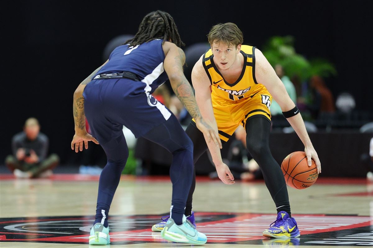 Villanova adds combo guard, Max Shulga from the portal