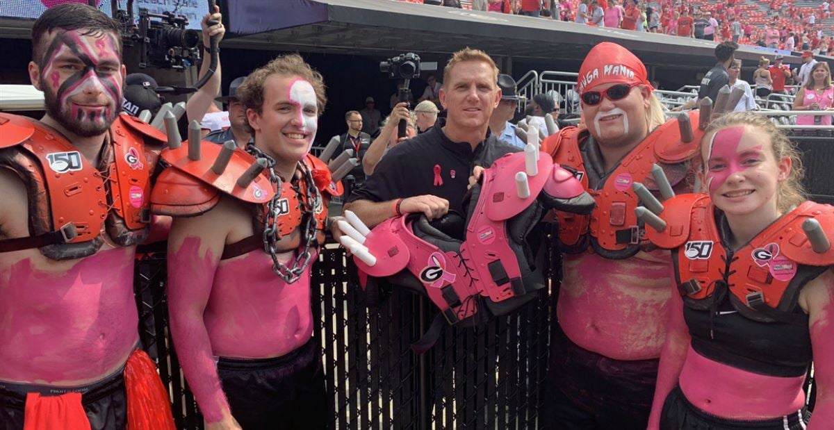 Georgia fans present Blake Anderson with pink Savage Pads