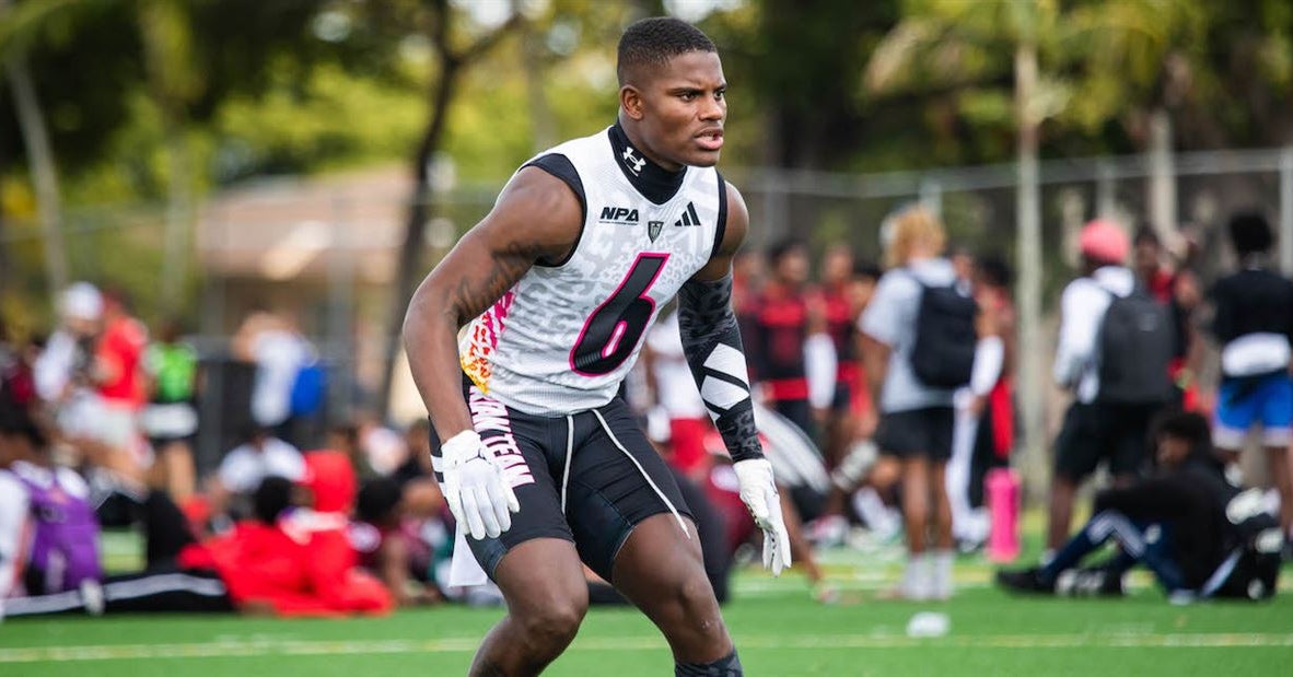 Analysts: Boo Carter gives Tennessee 'playmaker in the truest form'