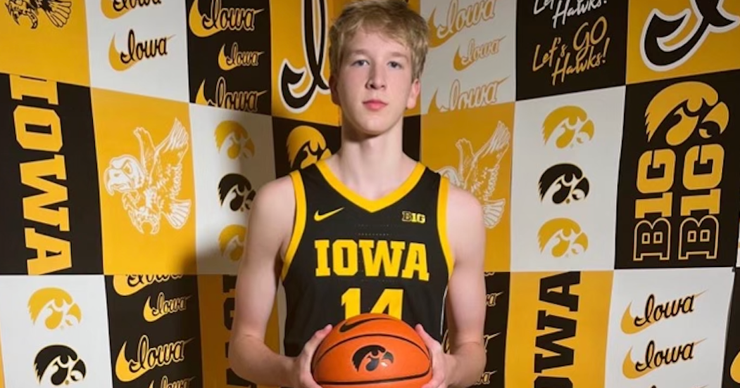 "They think I'm the perfect fit": 2024 forward Jackson McAndrew ...