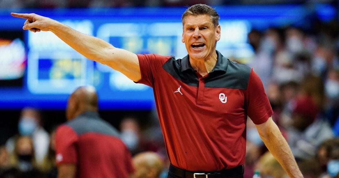 Fresh off win at Texas Tech, Porter Moser looks ahead to matchup at No ...