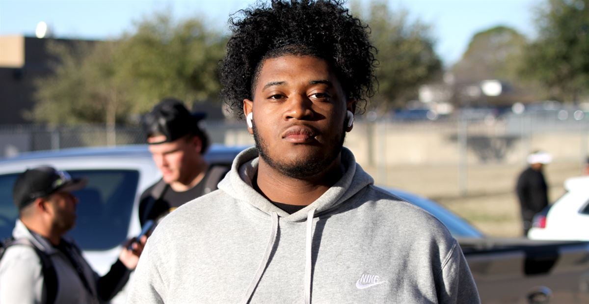4-star OL Jaydon Chatman grows more comfortable with Steve Addazio ...