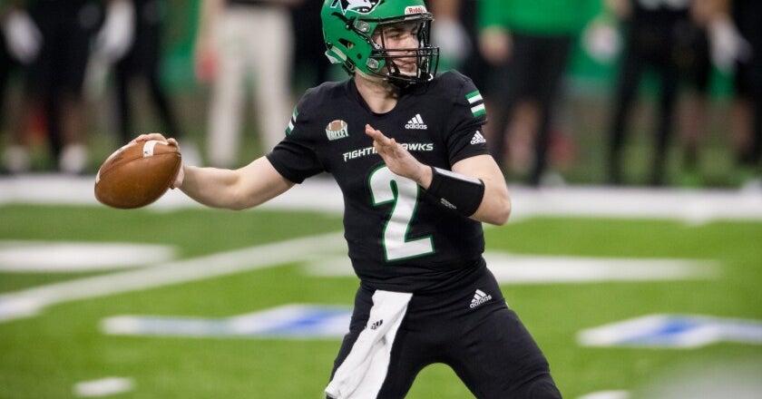 Michigan State adds prolific North Dakota transfer Quarterback Tommy ...
