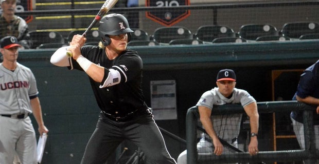 Lucas Dunn among vets leading Louisville as fall practice begins