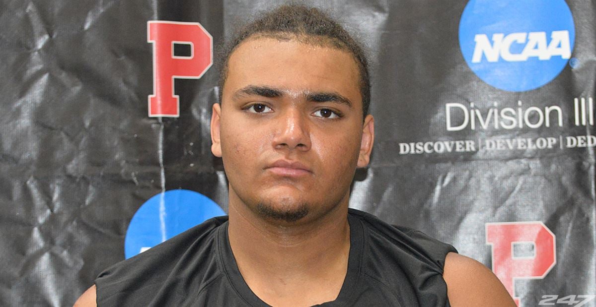 DE Justus Legg thinking through some visits