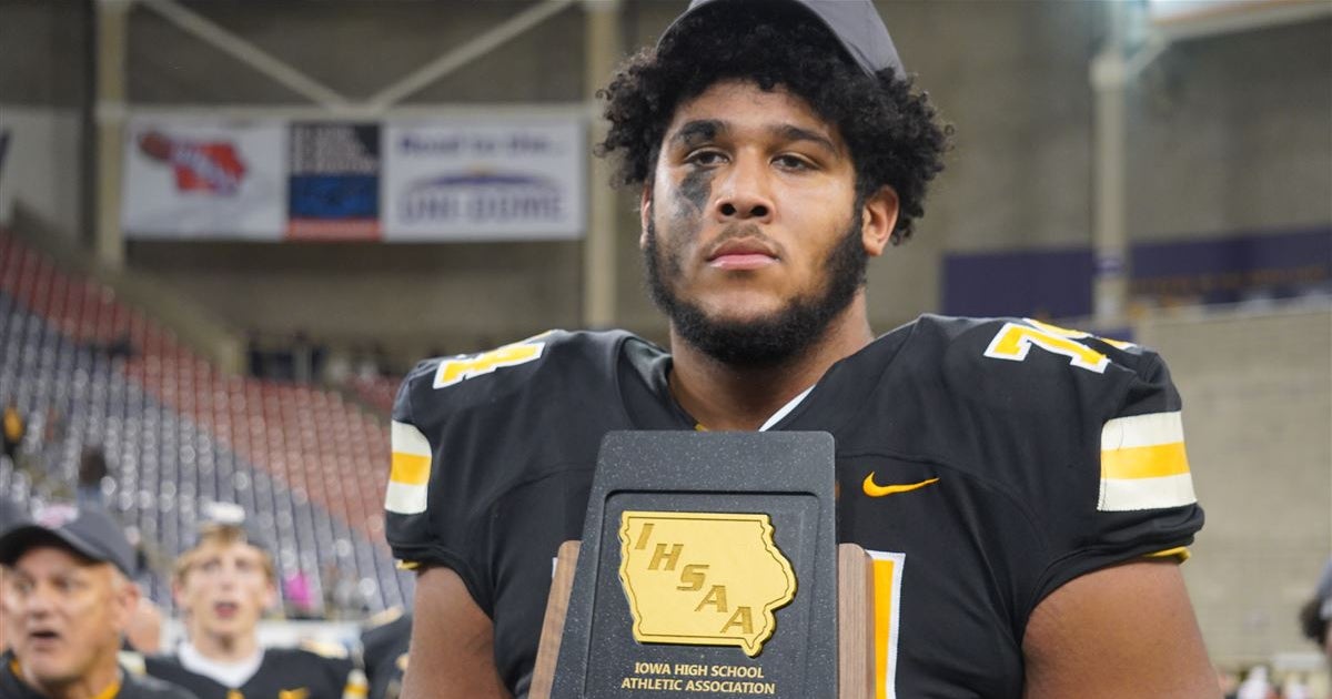 Annoucement details for five-star OT Kadyn Proctor