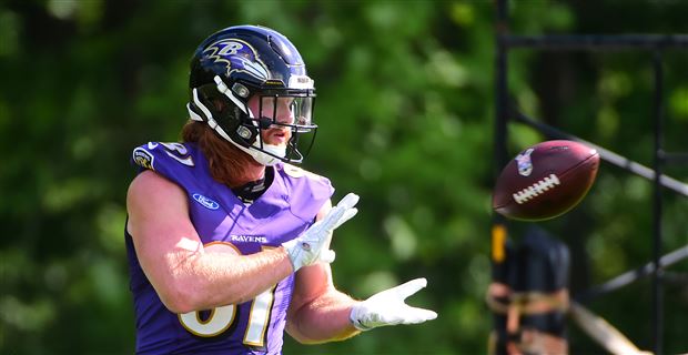 Hurst inks his NFL contract