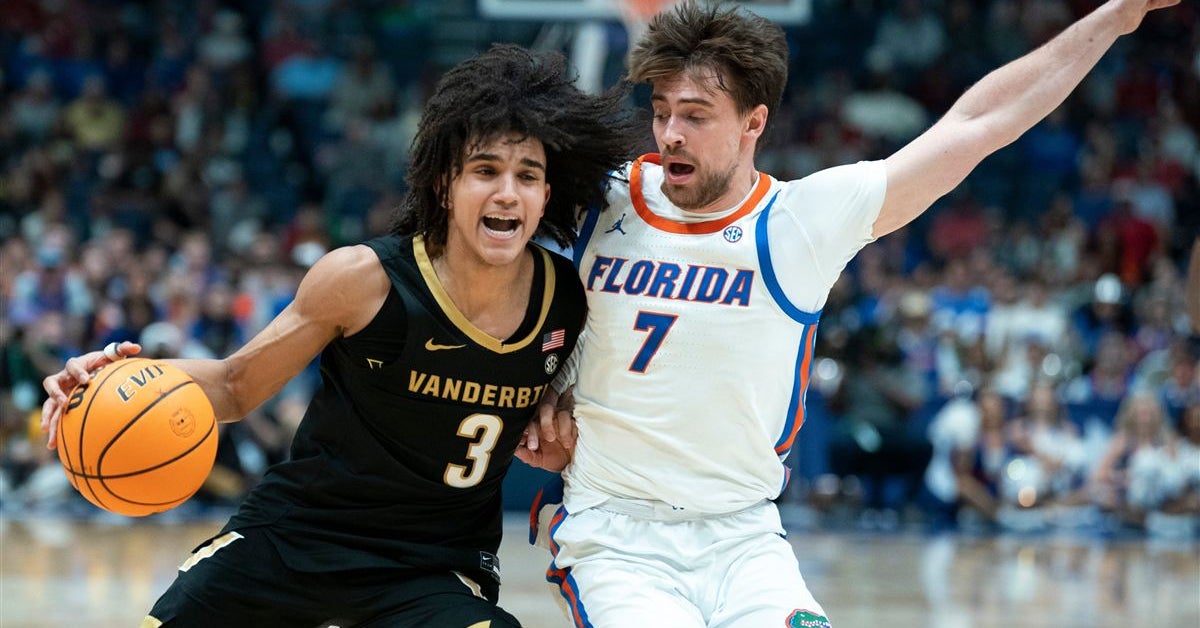 Tyler Tanner returns to Vanderbilt for junior season