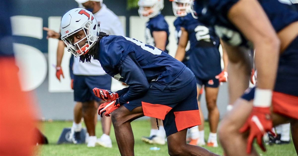 Illini WR Edwin Carter announces he is transferring