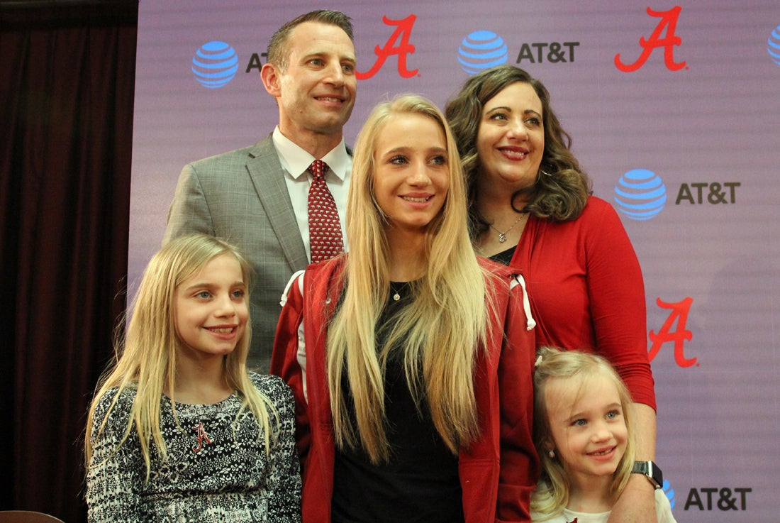 Photos: Nate Oats' introductory press conference