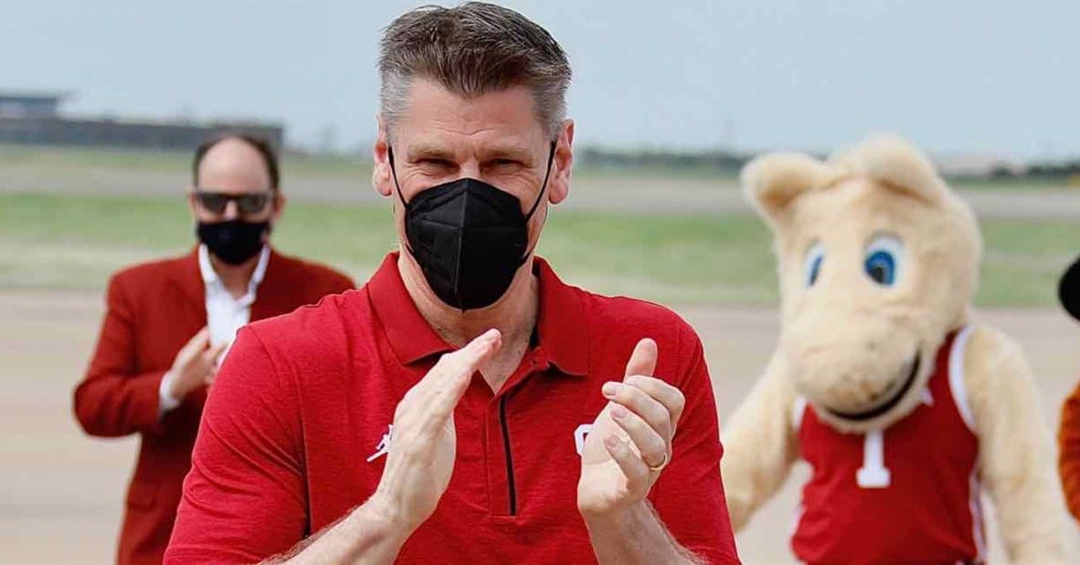 Porter Moser hits the ground in Norman