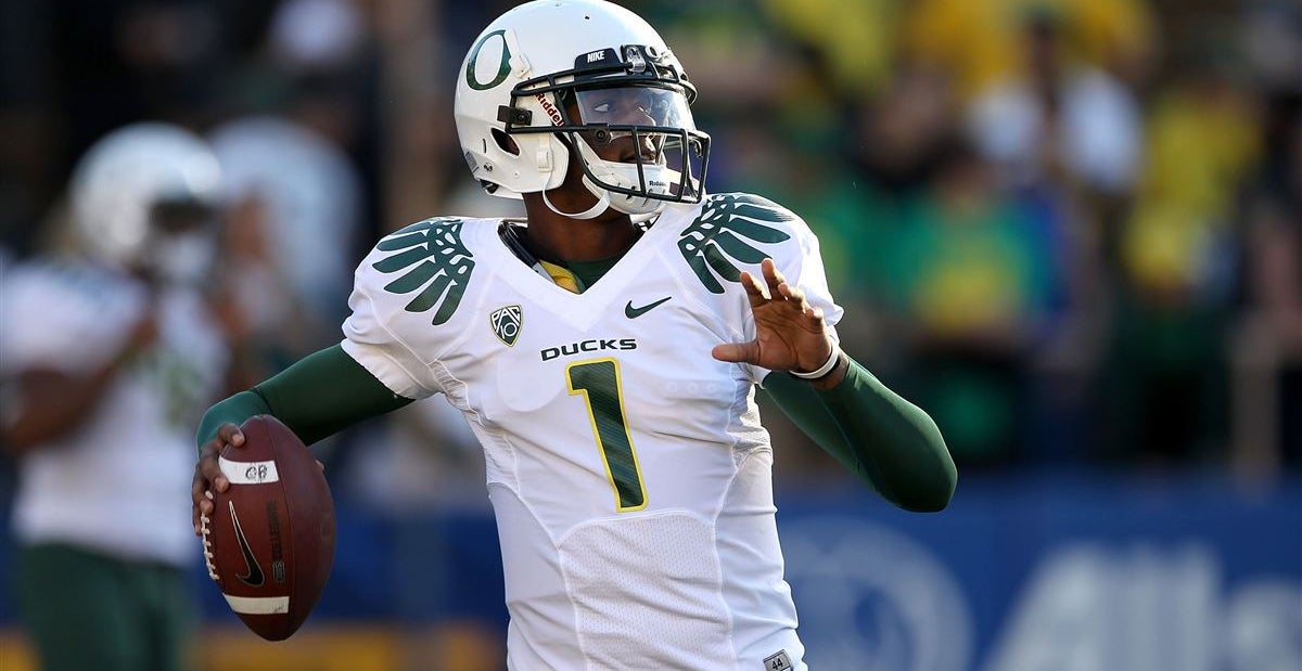 Remembering Oregon's opening day starting quarterbacks since 2000