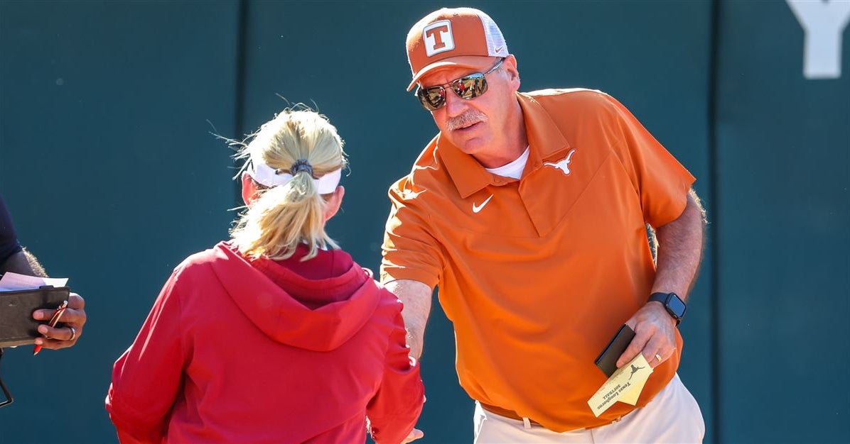 Texas softball coach Mike White says WCWS site 'huge advantage' for ...