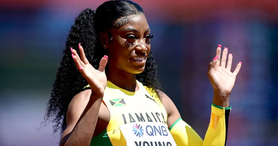 Texas A&M's Charokee Young advances to 400M semifinals at World ...