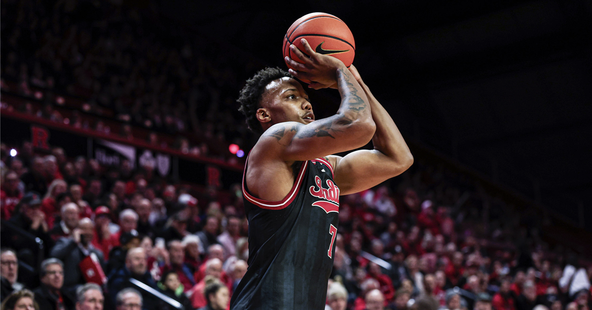 Nick Dorn makes his first start at Indiana, responds with six 3 ...