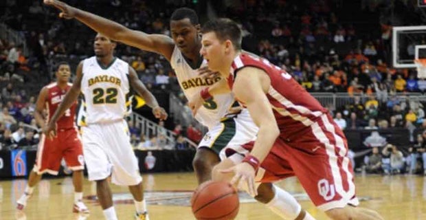 Cade Davis returns to OU as graduate assistant