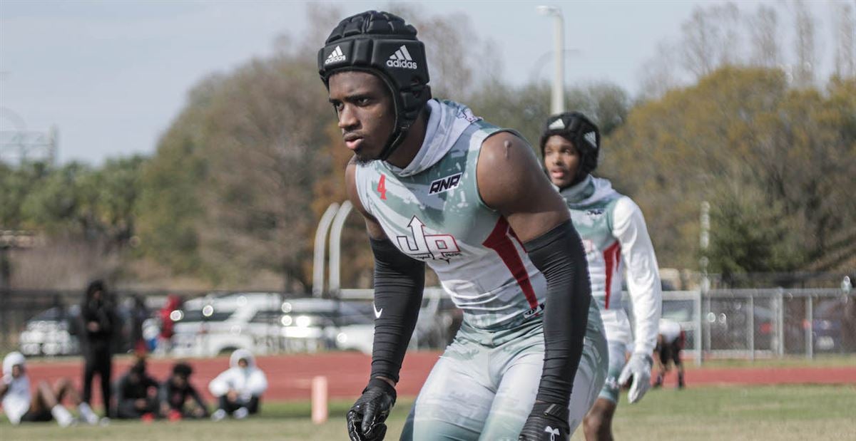 RECRUITING: USC offers 4-star 2023 Florida LB Lewis Carter