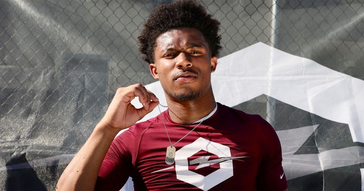 4-star WR Muhsin Muhammad III, son of Pro Bowler, commits to A&M