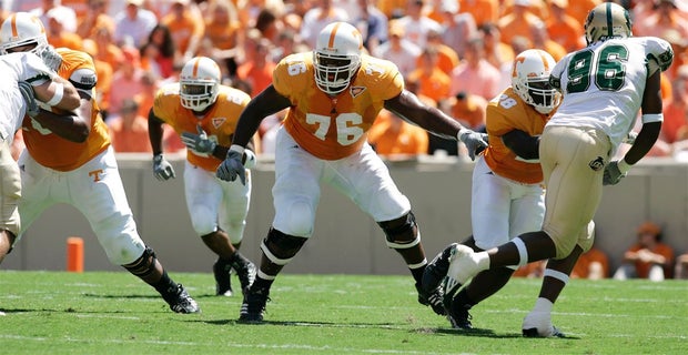 Tennessee football's 10 all-time best players from Alabama
