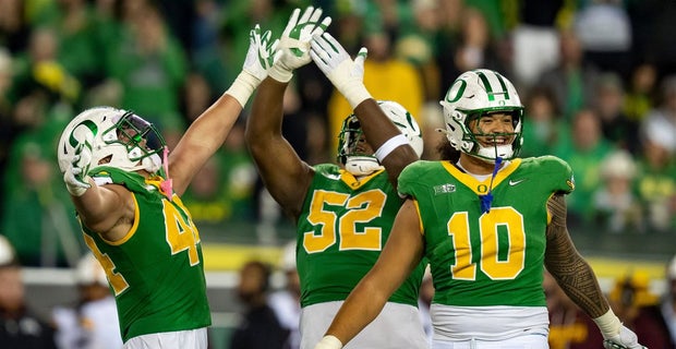 Oregon’s edge rushers are trying to reach a ‘different level’ of ...