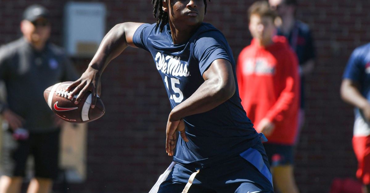 Update | Ole Miss redshirt freshman QB AJ Maddox throwing football this ...