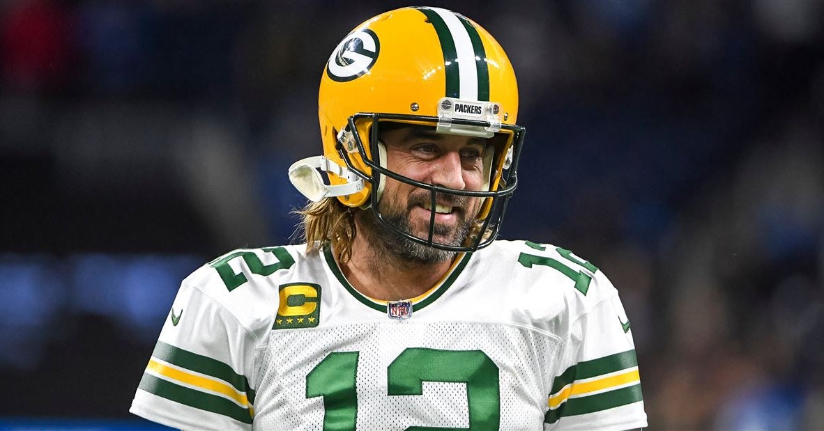 Aaron Rodgers fuels Fresno State football team with video message
