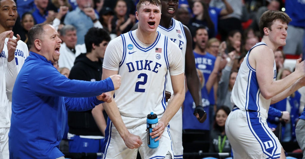 Duke Basketball's Cooper Flagg named USBWA National Freshman and Player ...