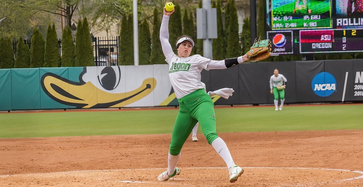 Oregon softball ranked in top 25 of major polls with season start ...