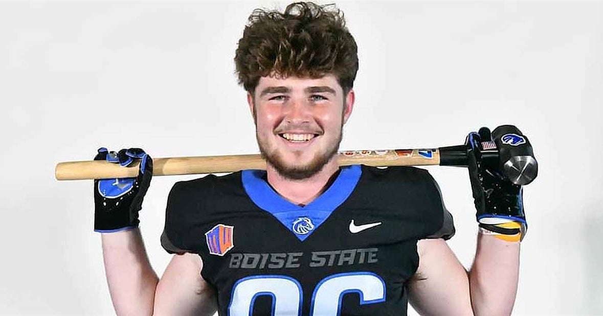 Washington TE Austin Terry takes in some out-of-state visits