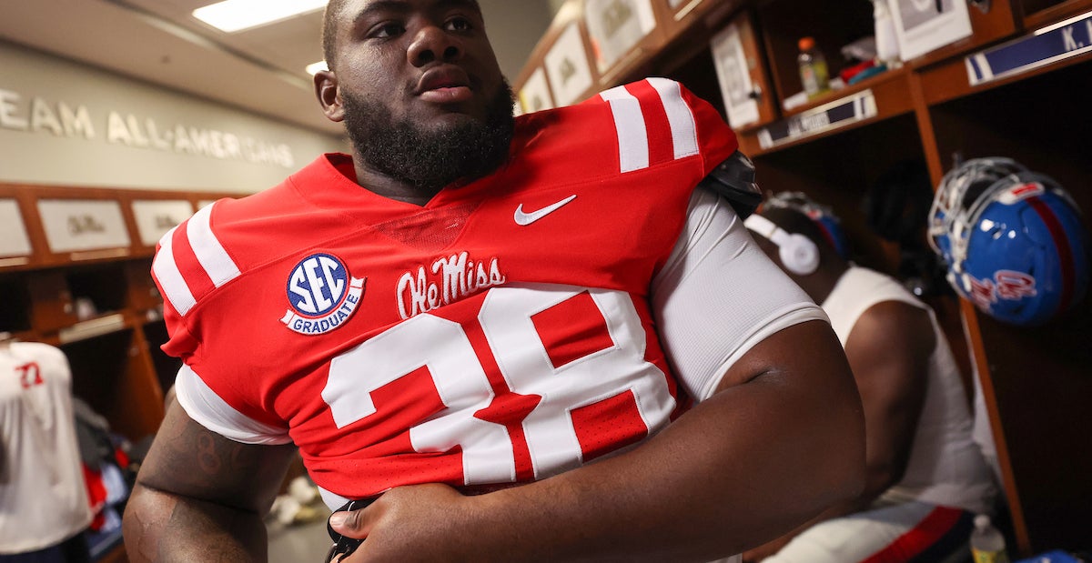 KD Hill selected to SEC's Community Service Team