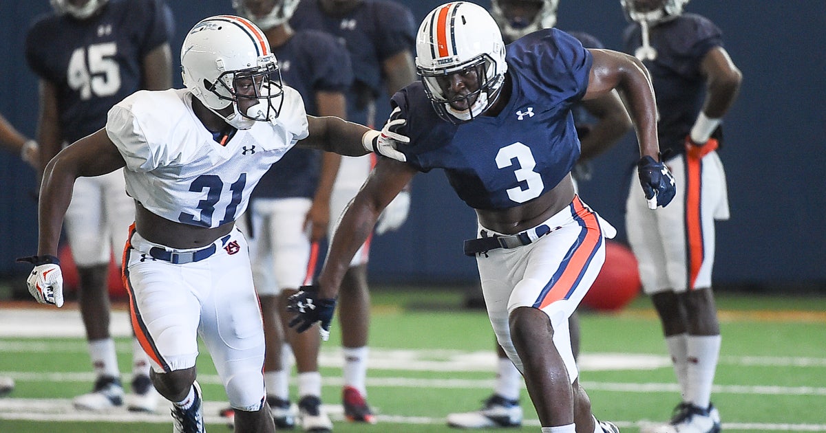 Javaris Davis 'very competitive' in first collegiate action