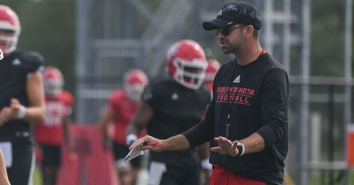 Five takeaways on new Fresno State OC Josh Davis' incoming scheme