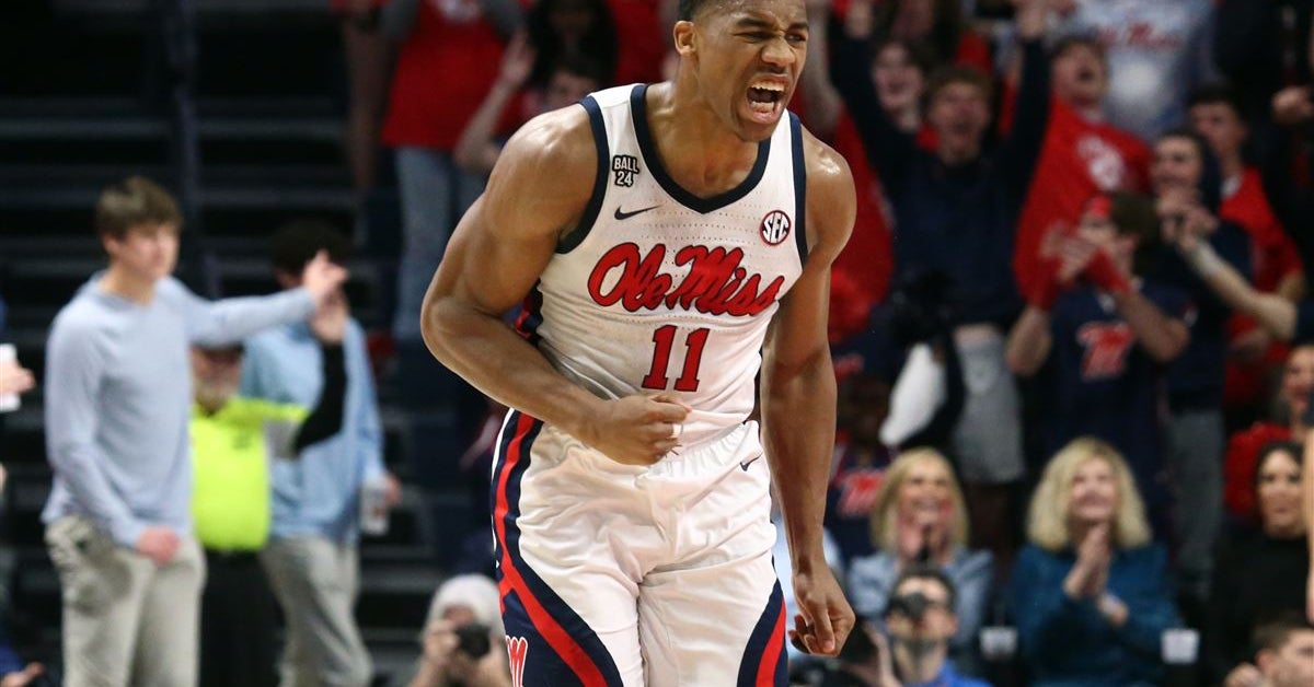 RUN IT BACK | Matthew Murrell to play fifth and final season at Ole Miss