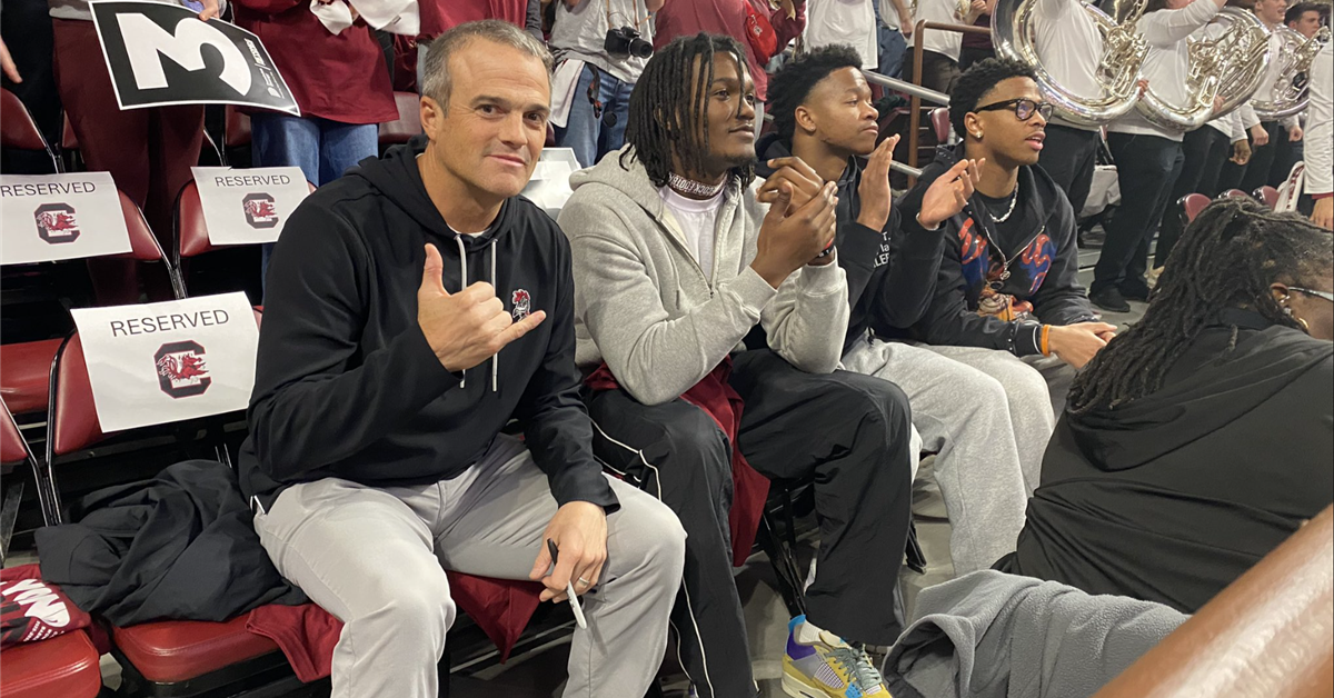 LOOK: Shane Beamer spotted with transfer portal recruits