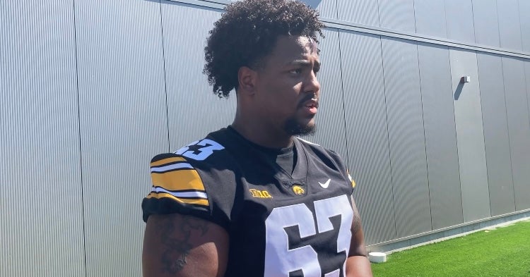 Iowa offensive lineman Justin Britt enters NCAA Transfer Portal