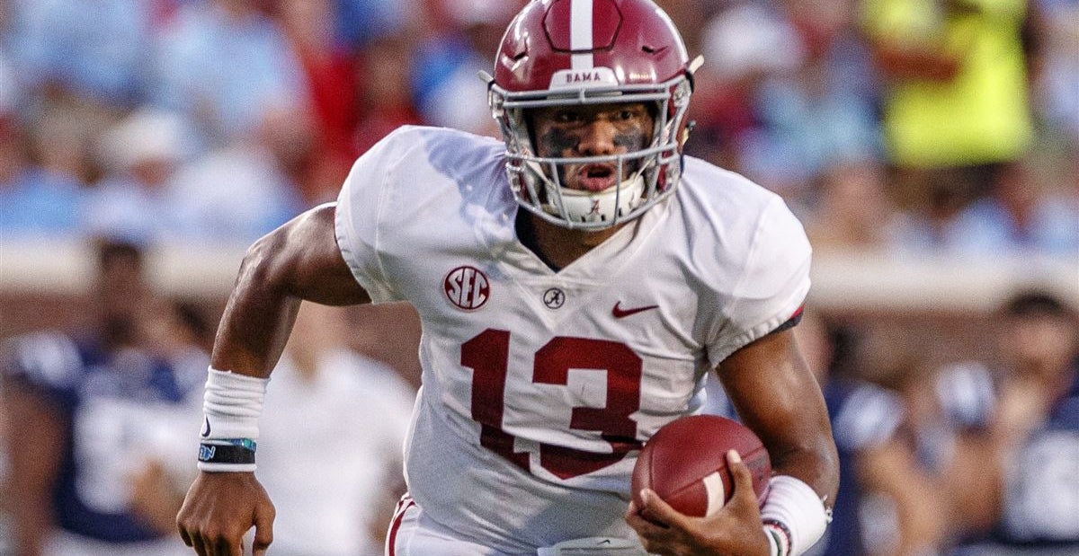 Tua Tagovailoa weighs in on injured knee, interception streak