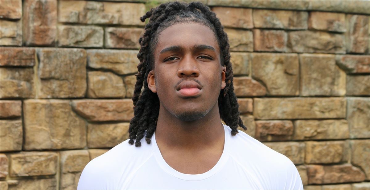 Top100 LB commit Myles Graham is pleased with UF's 2024 class thus far