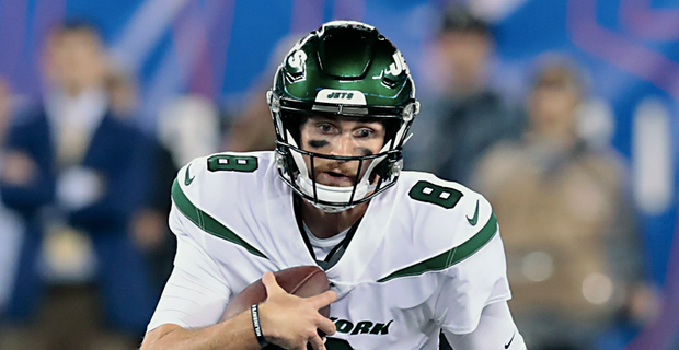 NFL Cougs: Luke Falk making a move in Jets' QB battle