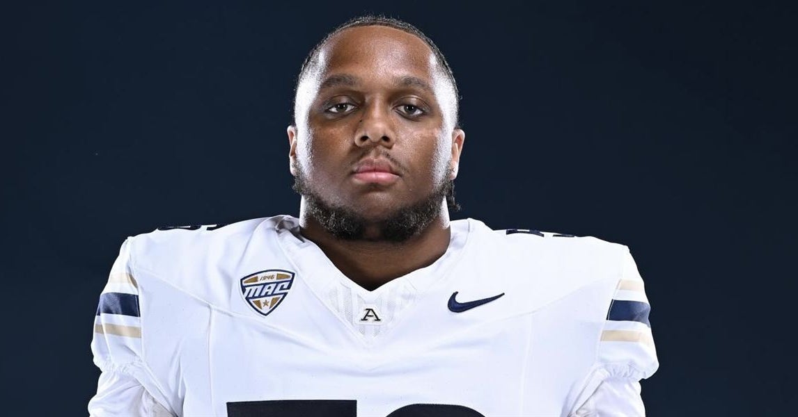 Veteran linemen Keylen Davis commits to Pitt