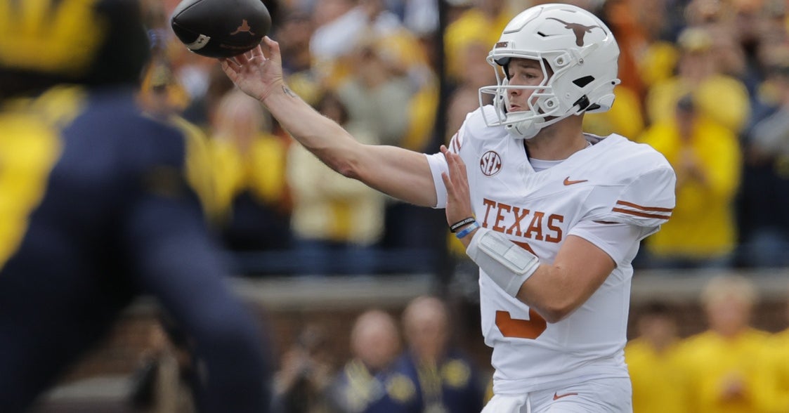 Takeaways: Michigan's offense looks miserable in lopsided loss to Texas
