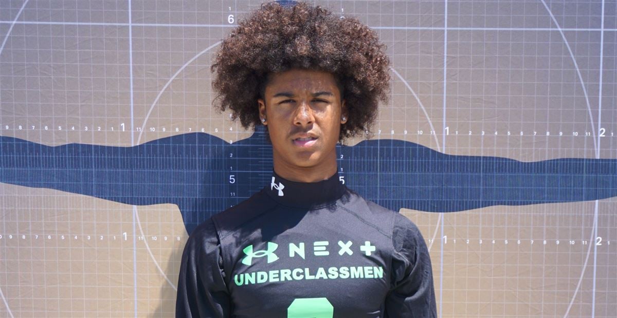 No. 1 CB in 2025 class offered by FSU after they drop in on his school