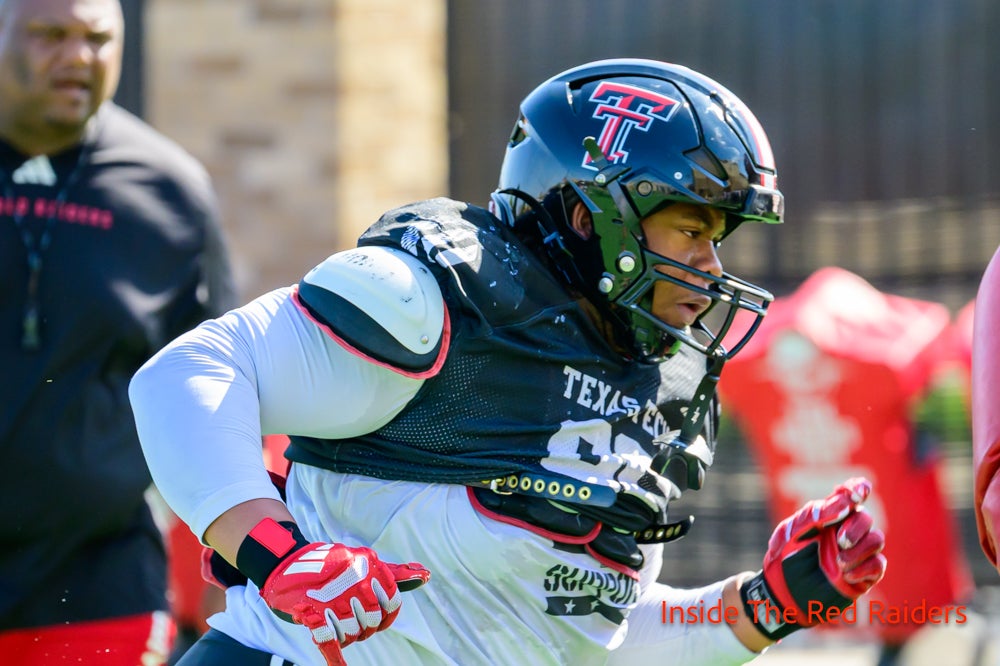 Photo Gallery: April 8 Spring Practice