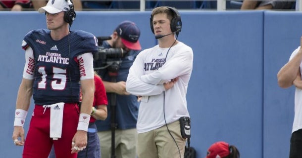 'Boy Wonder' Charlie Weis Jr. trying to make his own name