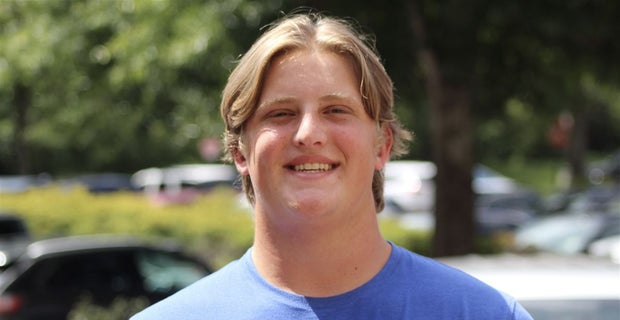 2021 center Jake Slaughter high on O-line coach Randy Clements