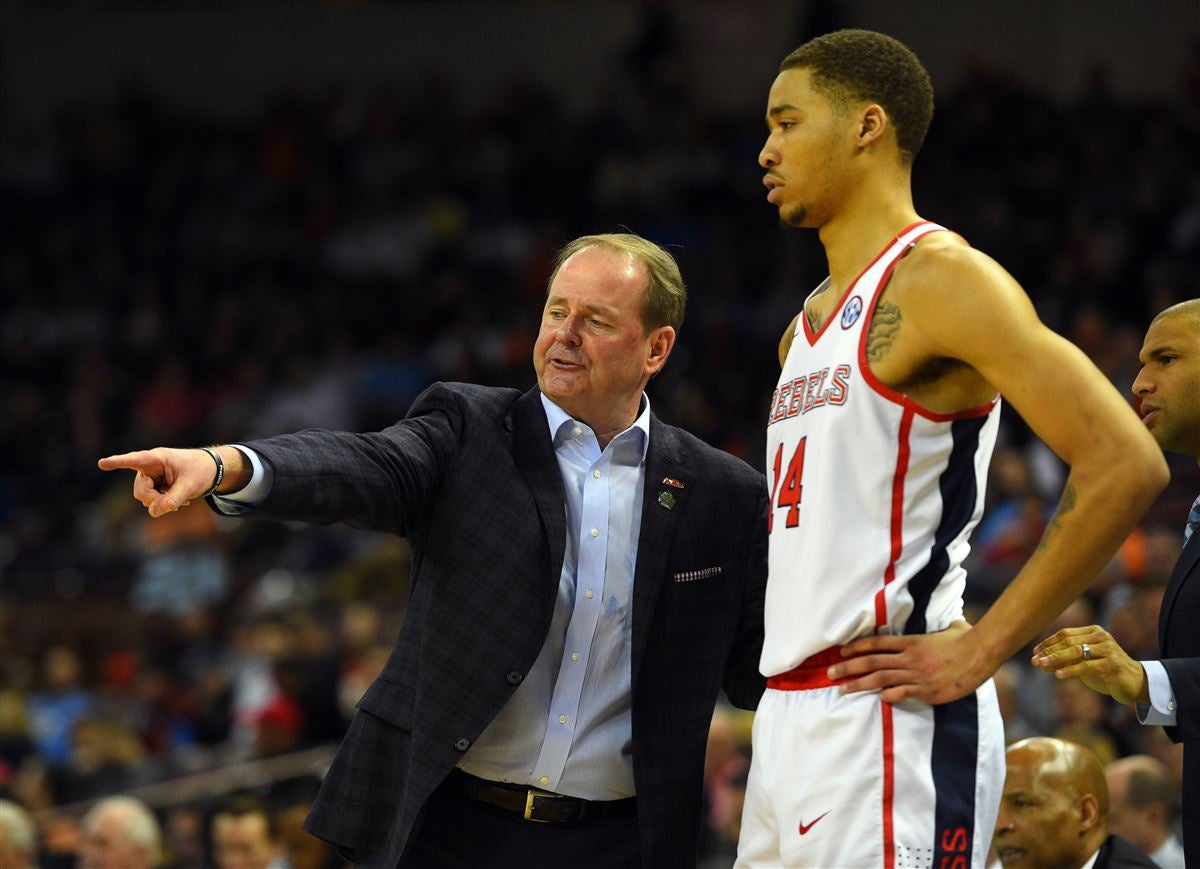 Notes: Spotlight on Tyree; changed Curry angling for a role