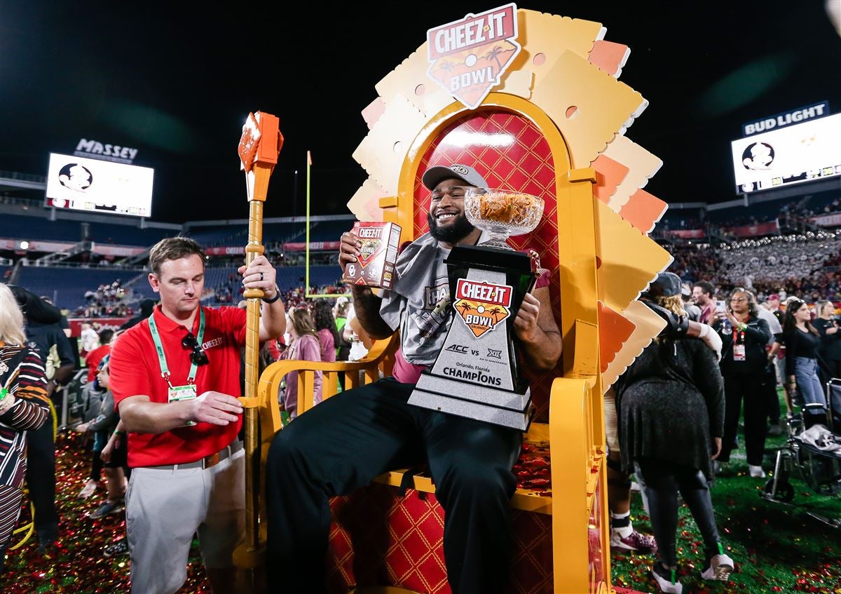 Florida State DT Fabien Lovett announces he is returning for 2023 season