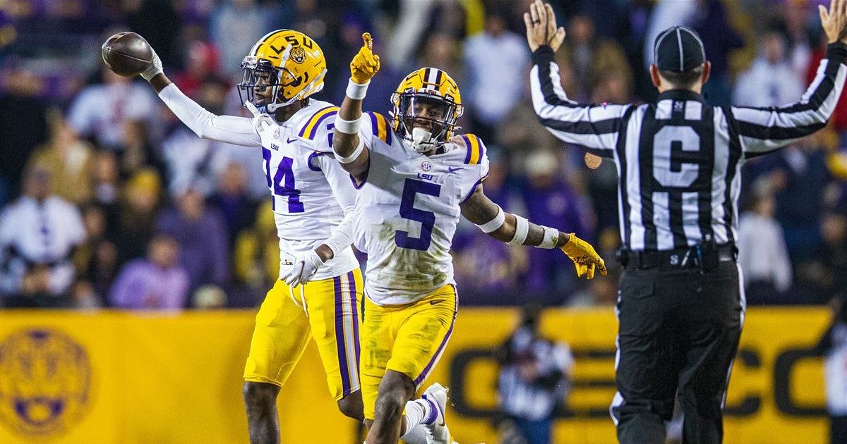 Jay Ward declares for 2023 NFL Draft