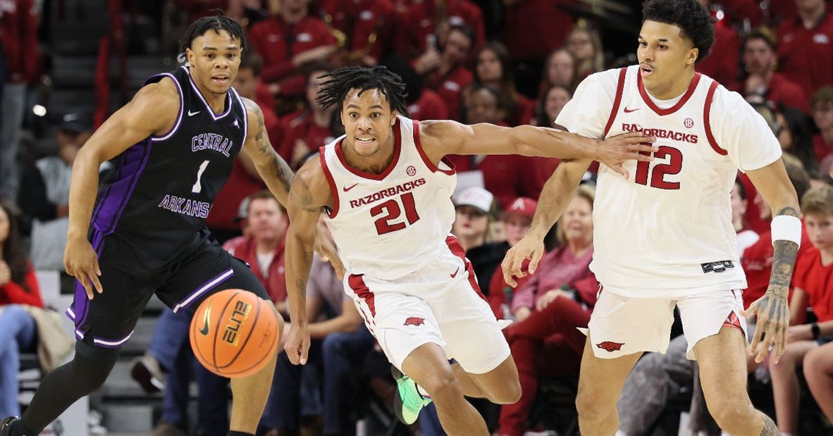 Arkansas basketball bounces back, blows past UCA 93-56